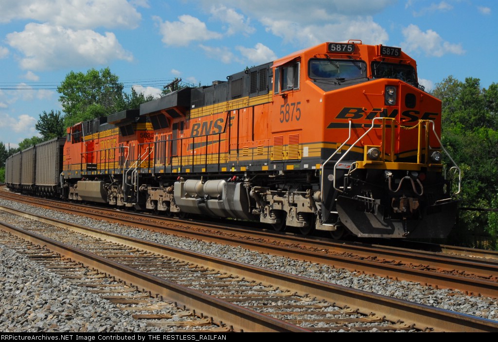 BNSF 5875